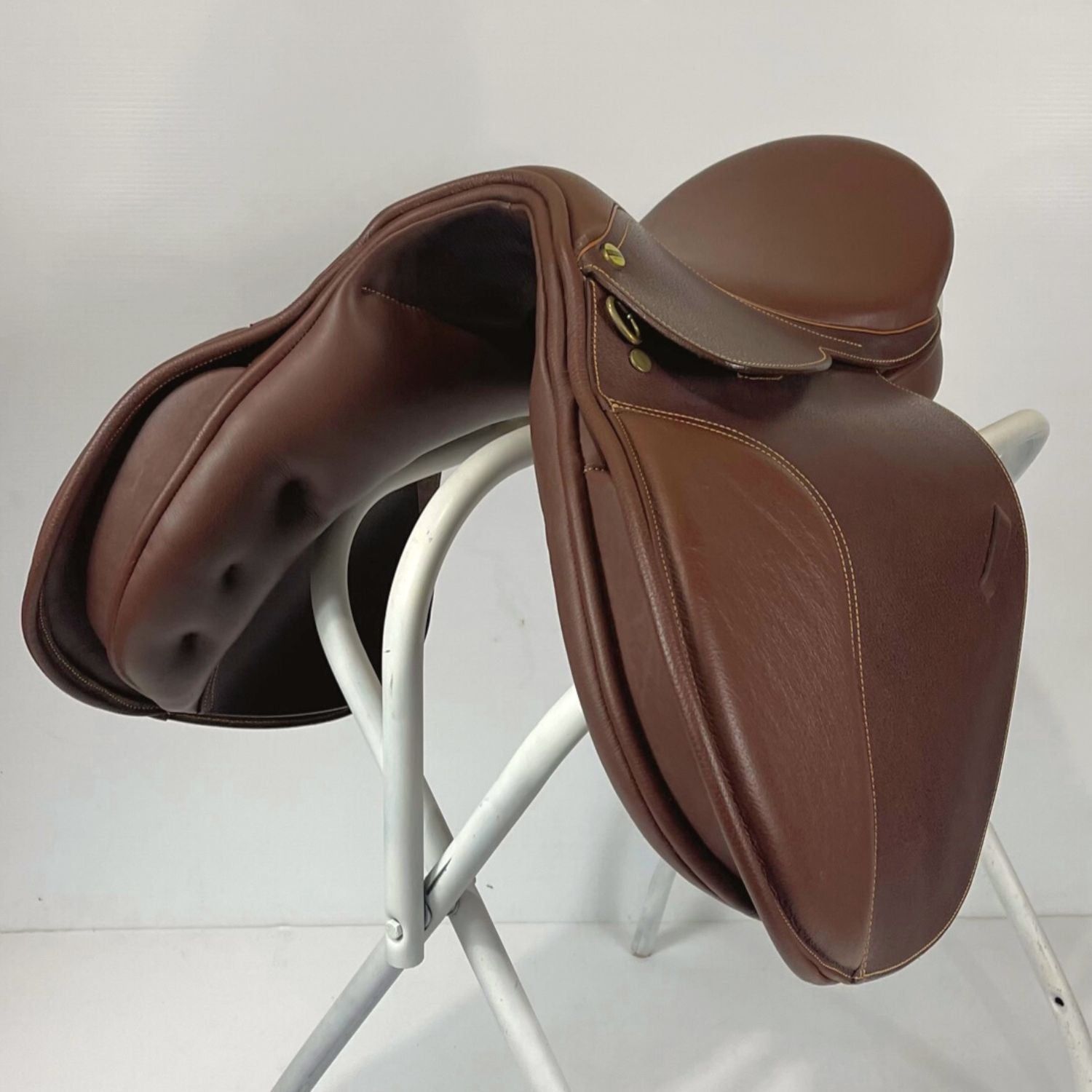 HDR Advantage Cross Country Saddle, 17" | Saddles Canada